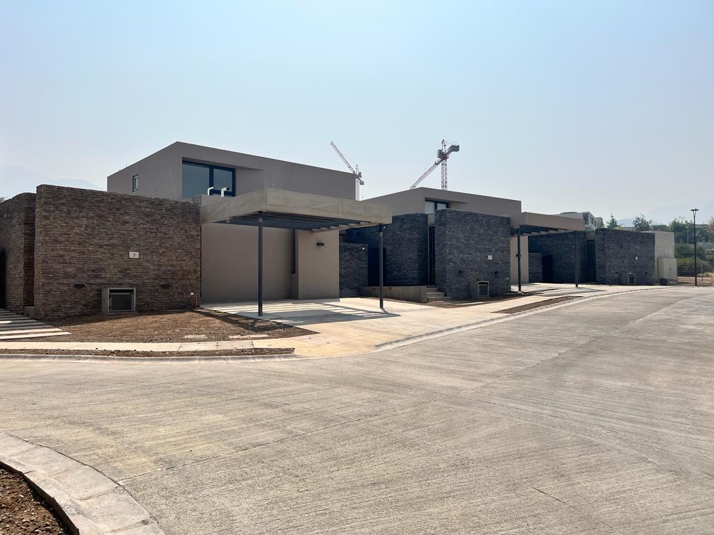 OBRA: LA PRADERA – LA DEHESA – Constructora Breim Ltda.